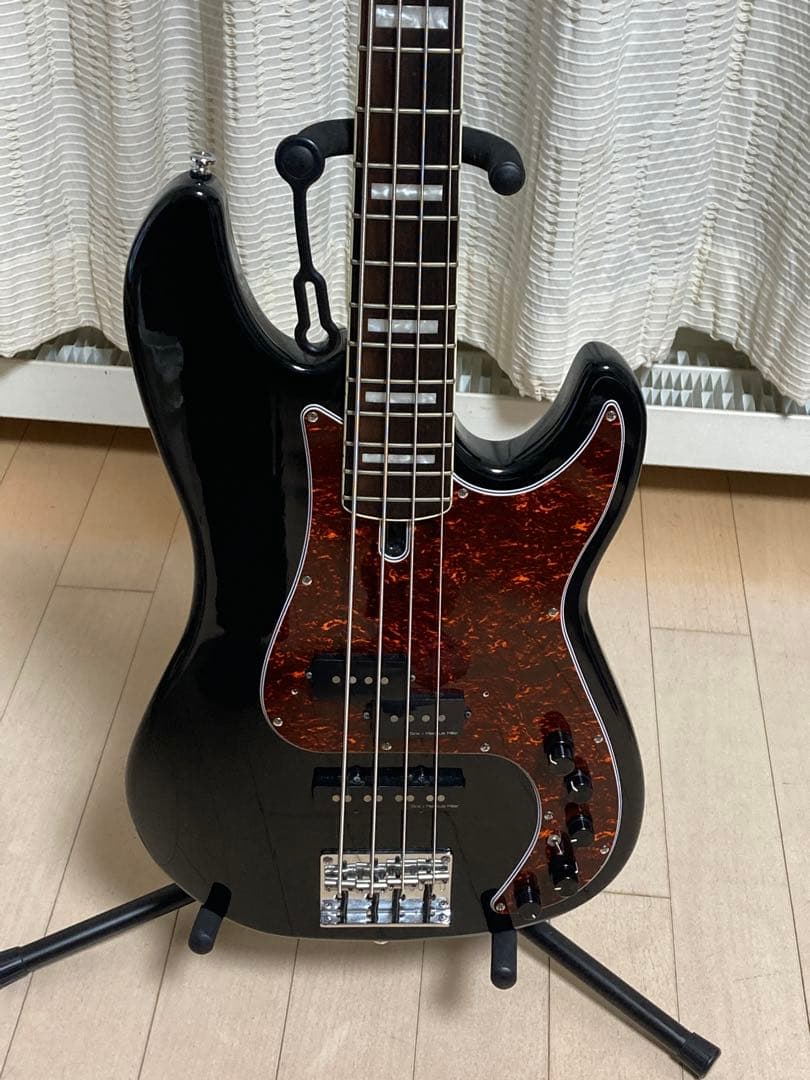 ベース Sire P7 Alder Marcus Miller Bass