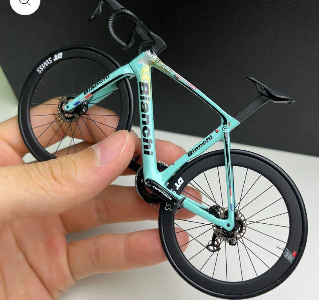 1/12 Bianchi ロードバイク OLTRE XR4 　レジンキット