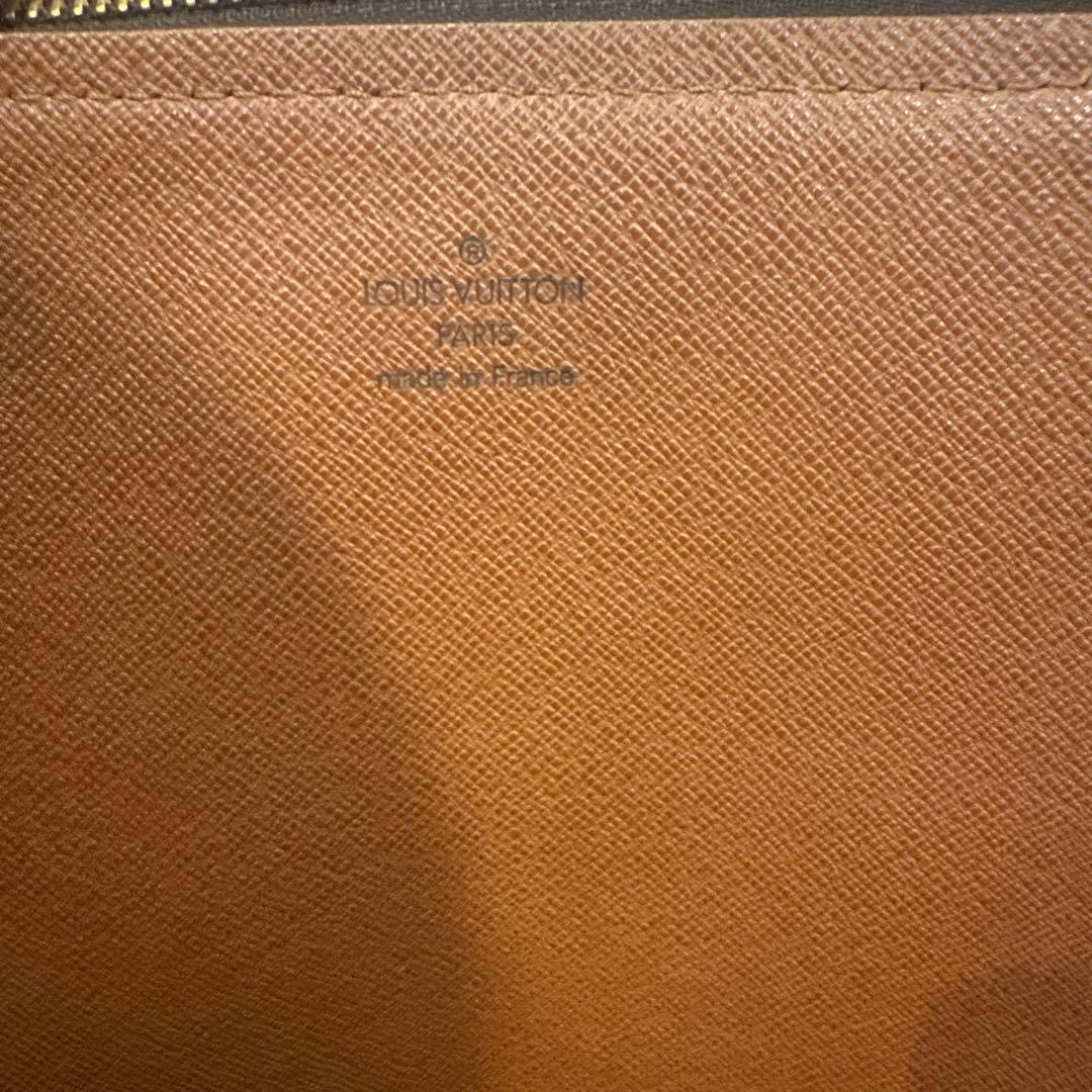 LOUIS VUITTON　書類ケース ￼￼