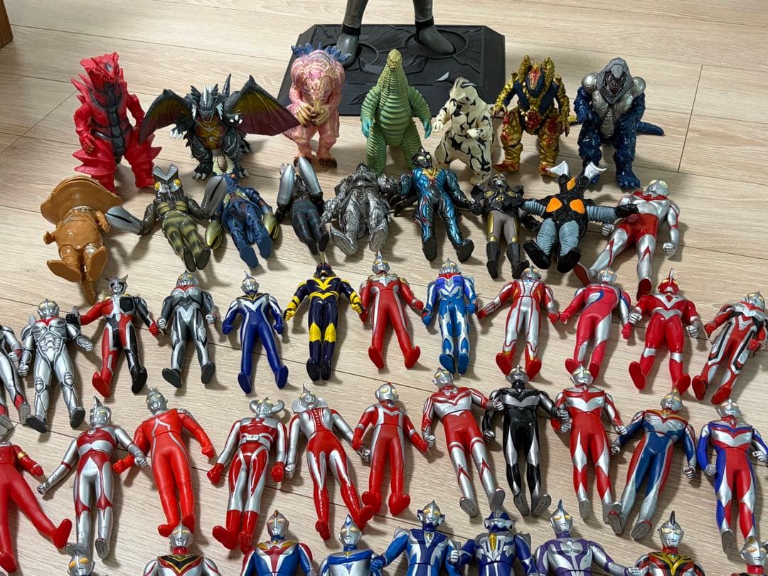 ウルトラマンフィギュアセット 56体(デカフィギュア1体)、まとめ売り