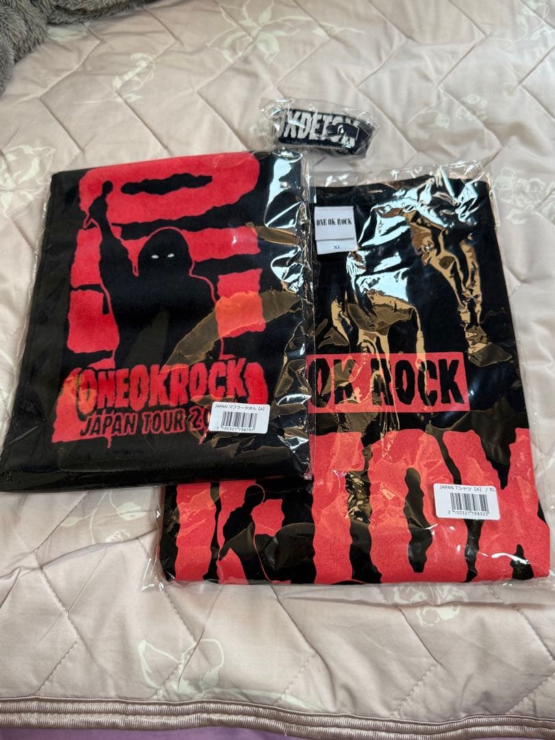 【値下】ONE OK ROCK 2025 detoxTシャツXLタオル・ラババン