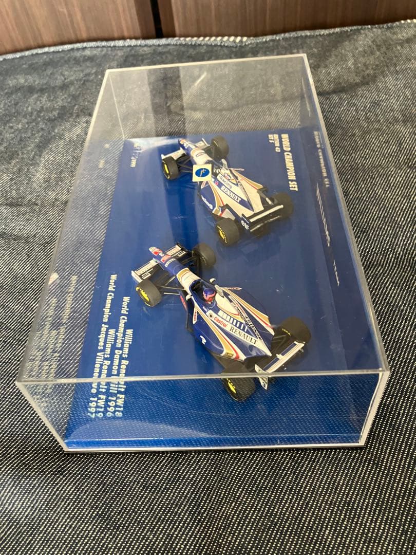 ミニチャンプスF1 1/43 WILLIAMS FW18、FW19 デカール付
