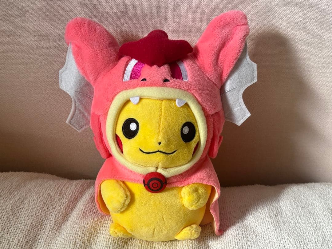 ポケモンセンターヒロシマ 赤いギャラドス ポンチョピカチュウ ぬいぐるみ