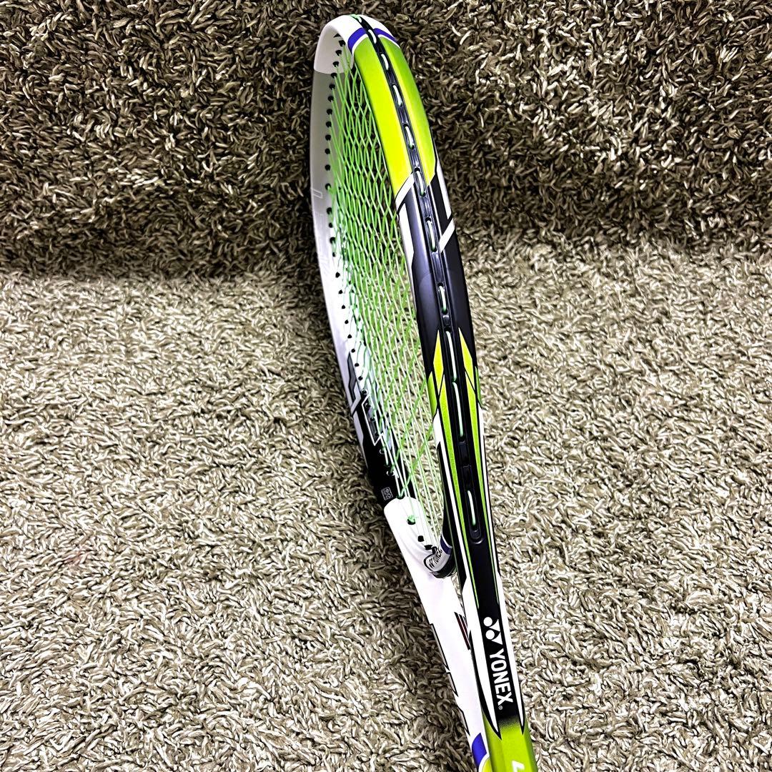 極美品　YONEX LASERUSH 5V 軟式ラケット　UXL1 ライム