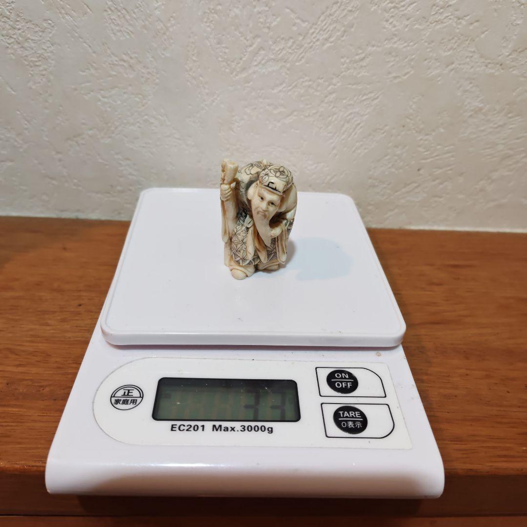 時代提物 七福神根付 天然素材 在銘【寿老人】高約4.9cm 重さ約33ｇ 長寿
