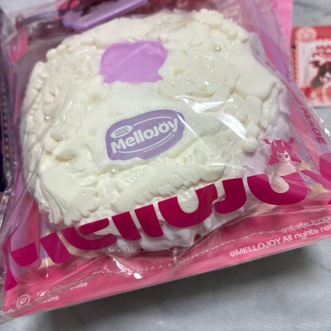 Mellojoy メロジョイ　カップケーキか？　シークレット スクイーズ