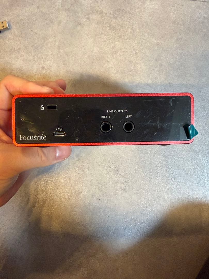 Scarlett Solo Focusrite オーディオインターフェース