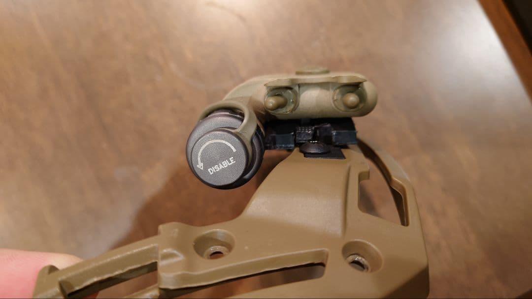 個人装備 SUREFIRE HL-1 TAN / YELLOW GREEN/IR