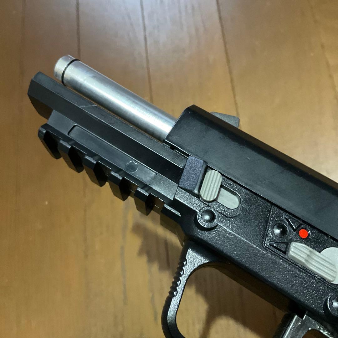 東京マルイFN Five-seveNマガジン付き　ガスガン