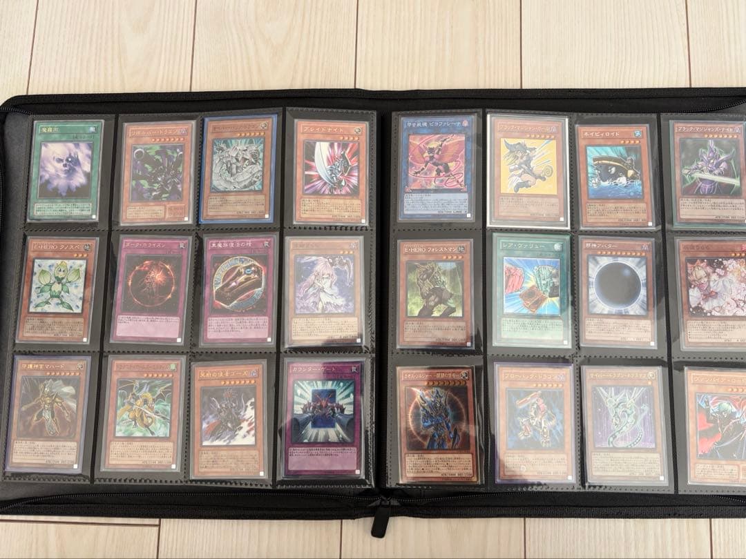 2000枚超！遊戯王カード　引退品　レリーフ多数