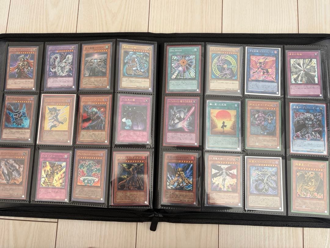 2000枚超！遊戯王カード　引退品　レリーフ多数