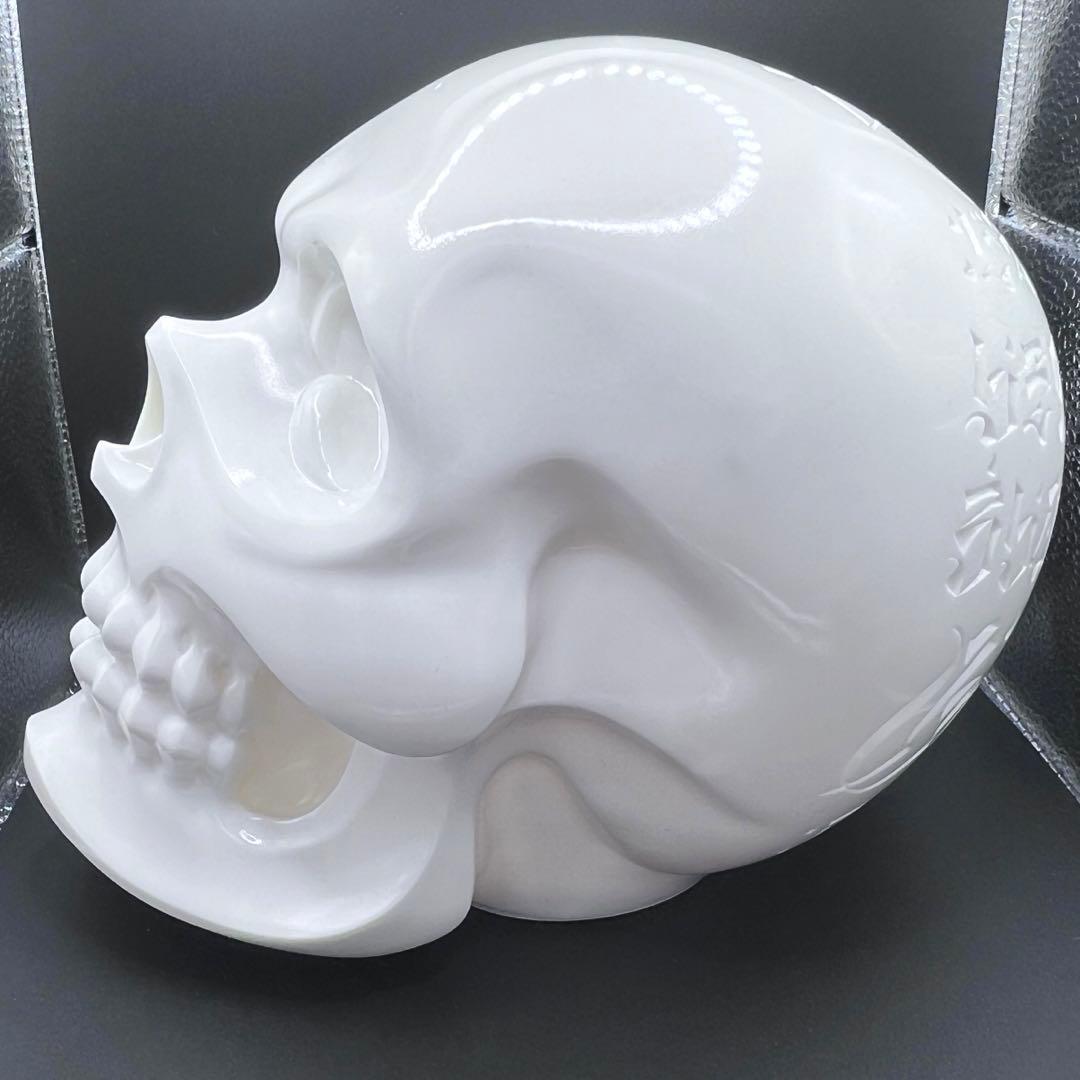 その他 HASADHU SHINGON SKULL SCULPTURE IN WHITE