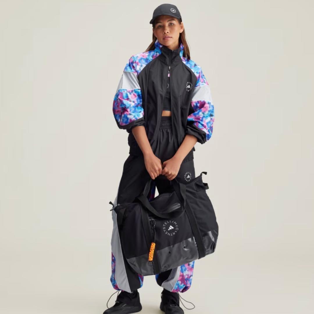 M アディダス×ステラマッカートニー　ナイロンジャケット　ウインドブレーカー