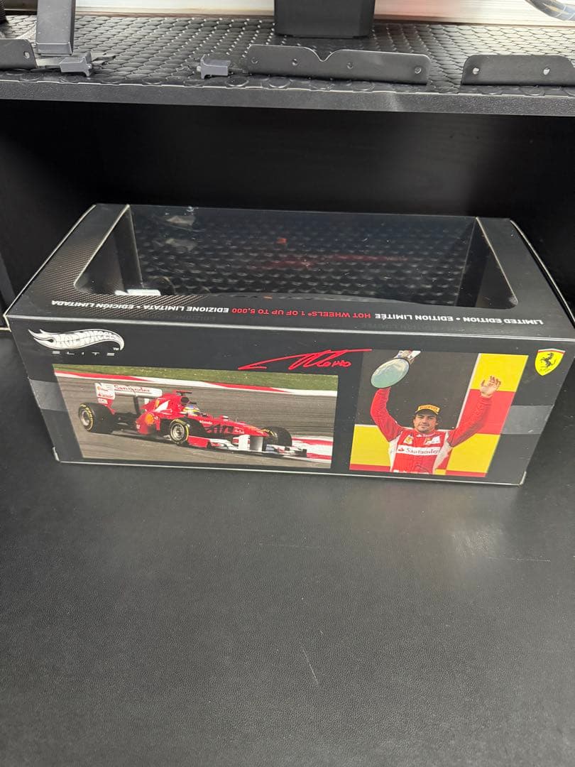 Ferrari F150 限定版 1:18ミニカー