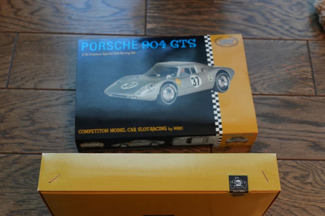 値下げしました！MRRC スロットカー キット PORSCHE 904 GTS