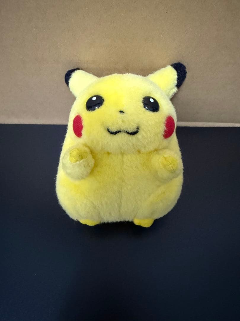 ポケモンモンスター　ピカチュウ　タカラトミー　レトロ　ぬいぐるみ　美品　かわいい