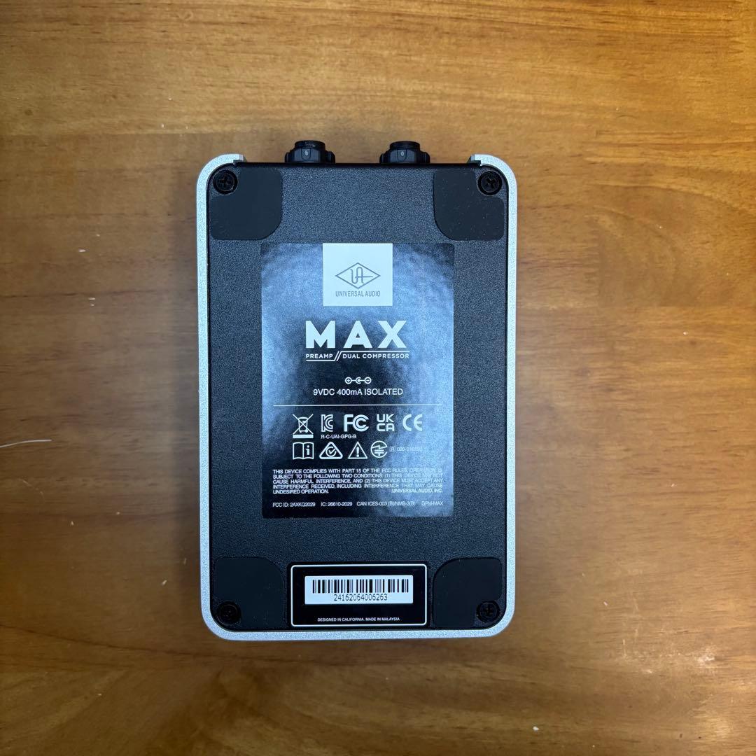 ギター UAFX Max Preamp & Dual Compressor
