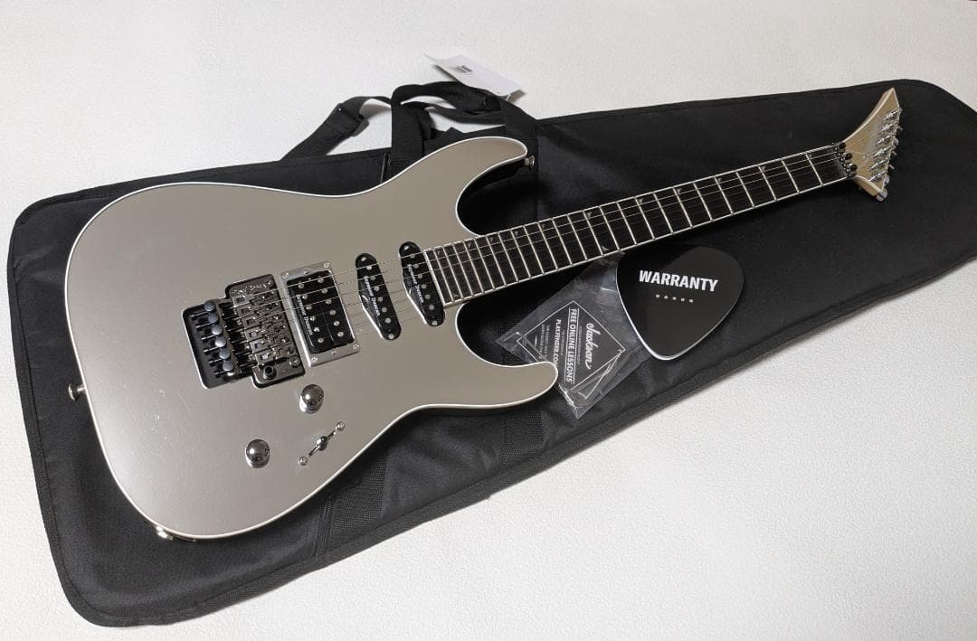 美品 保証書付 JACKSON Pro Soloist SL3R Mirror