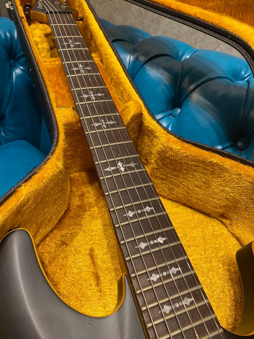 Schecter DEMON6 ABSN　価値あるアクティブピックアップ搭載