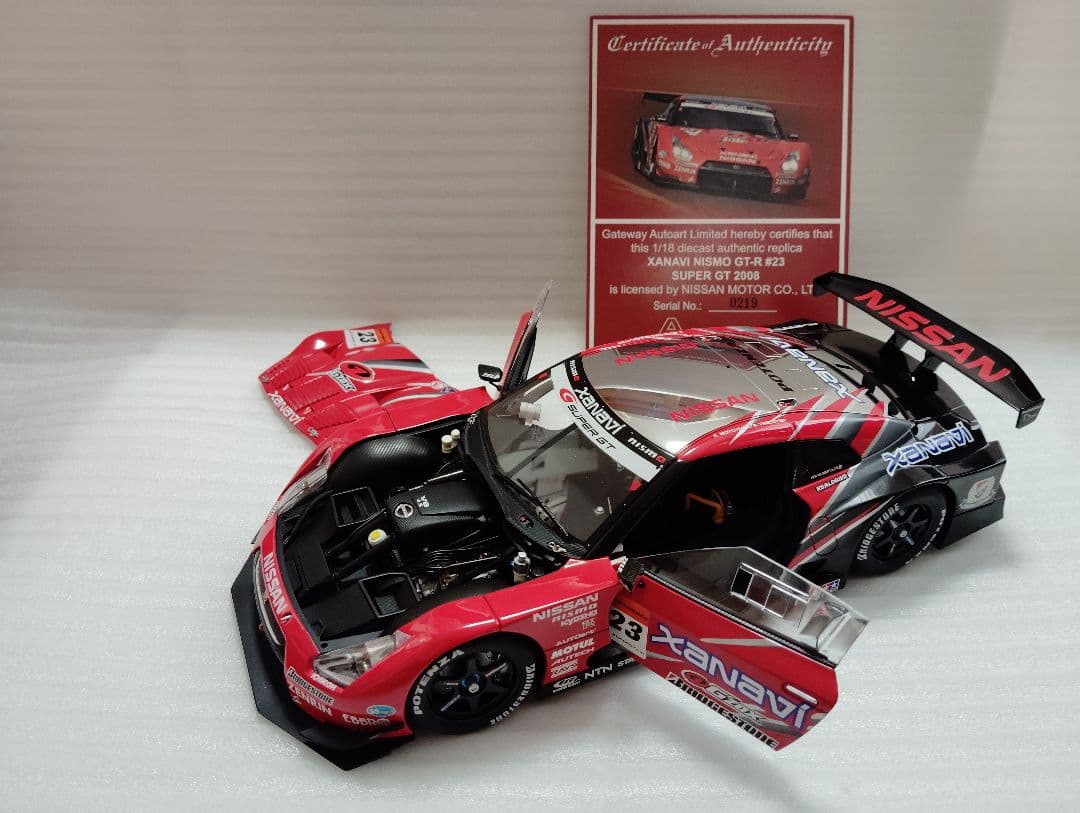 G04 オートアート製 1/18 XANAVI NISMO GTR 2008