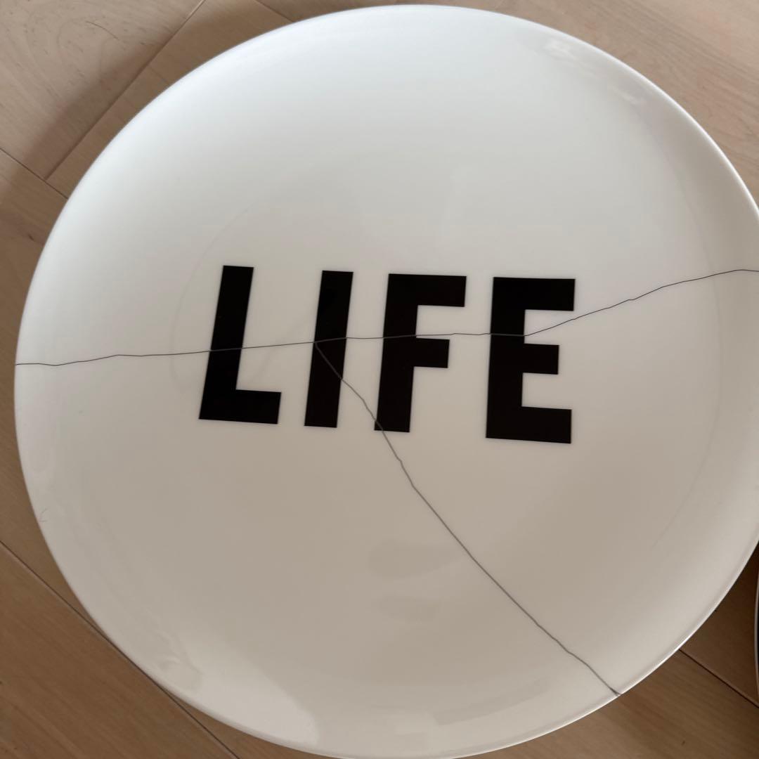 Virgil Abloh Plate ホワイト＆ブラック　世界限定250個❗️