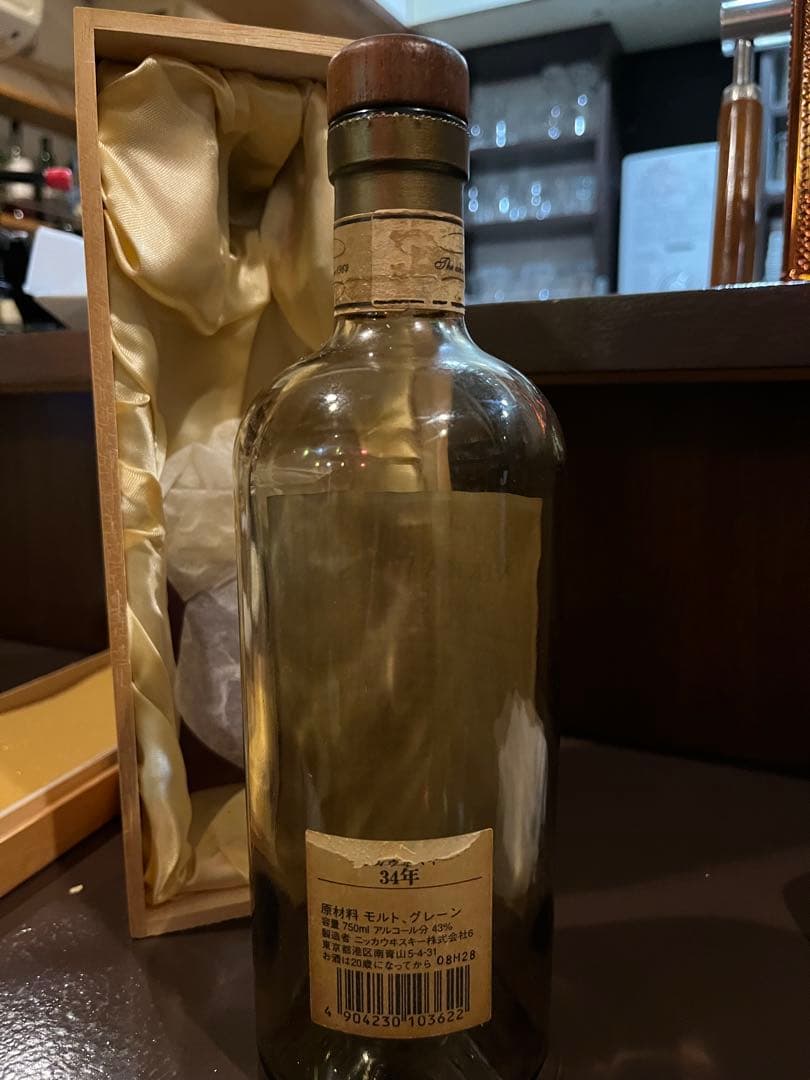 NIKKA WHISKY 34年熟成 限定1000本　空瓶