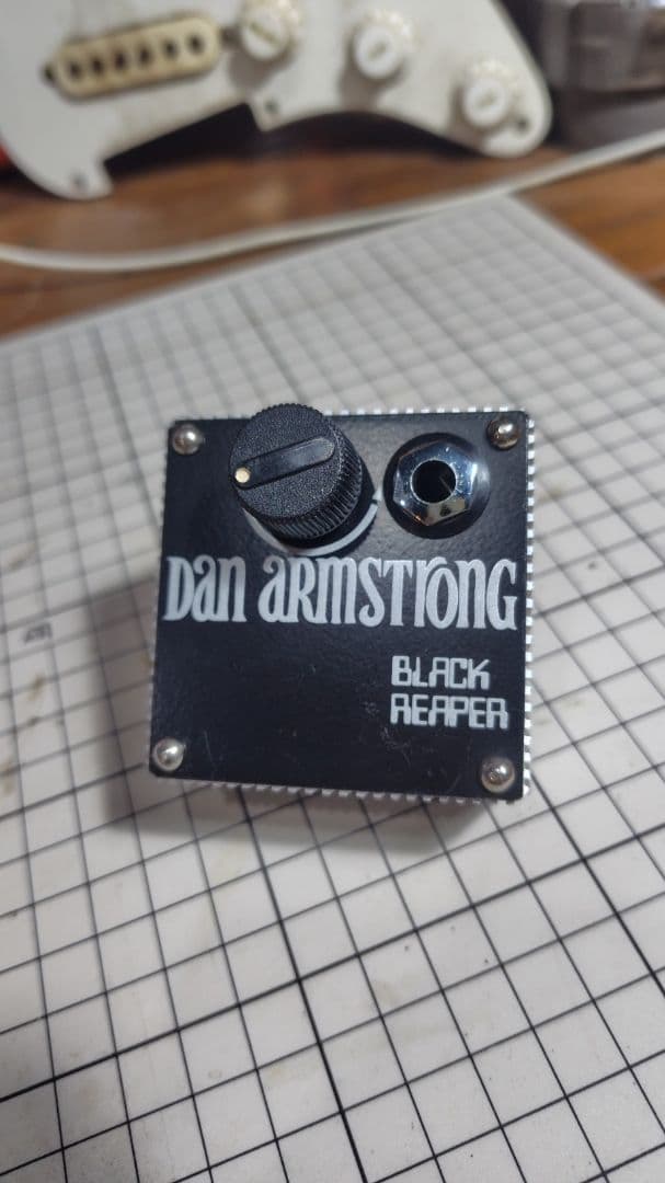 エフェクター　Dan Armstrong Black Reaper