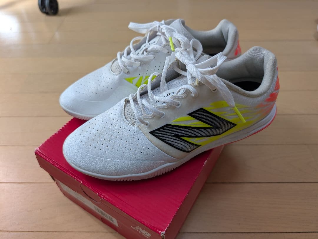 海外モデル New Balance Furon Pro IN V8 24.0cm