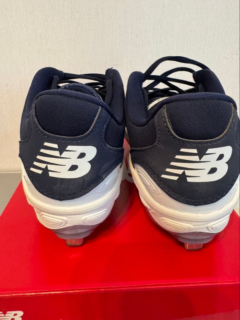 New Balance Fresh Foam 野球スパイク　金具　ネイビー