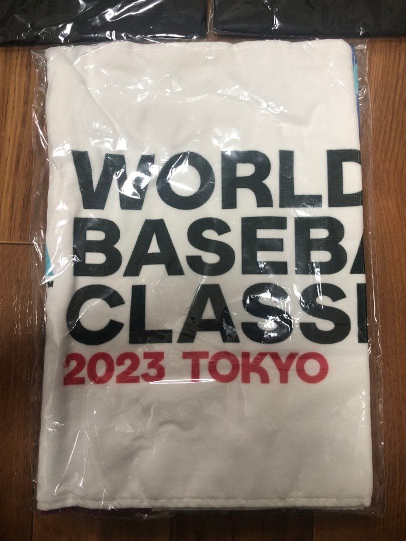 【新品未開封】WBC 2023 ロゴ入り Tシャツ XL 黒 &フェイスタオル