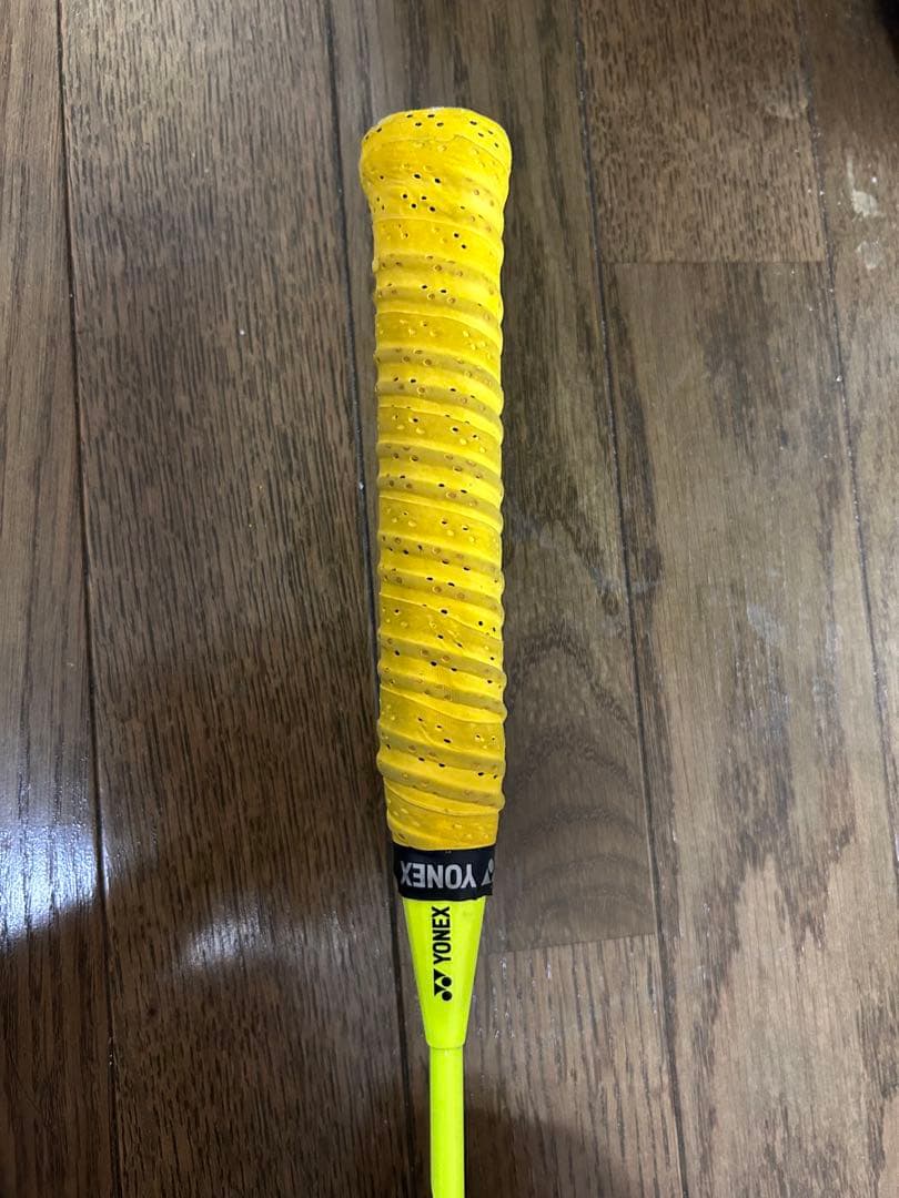 【廃盤 極美品】YONEX ASTROX77 4UG5 バドミントンラケット