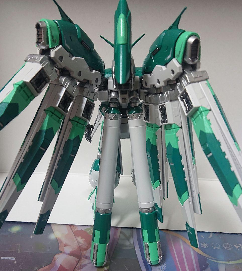 塗装完成品 ハイニューガンダム RG グリーンカラー