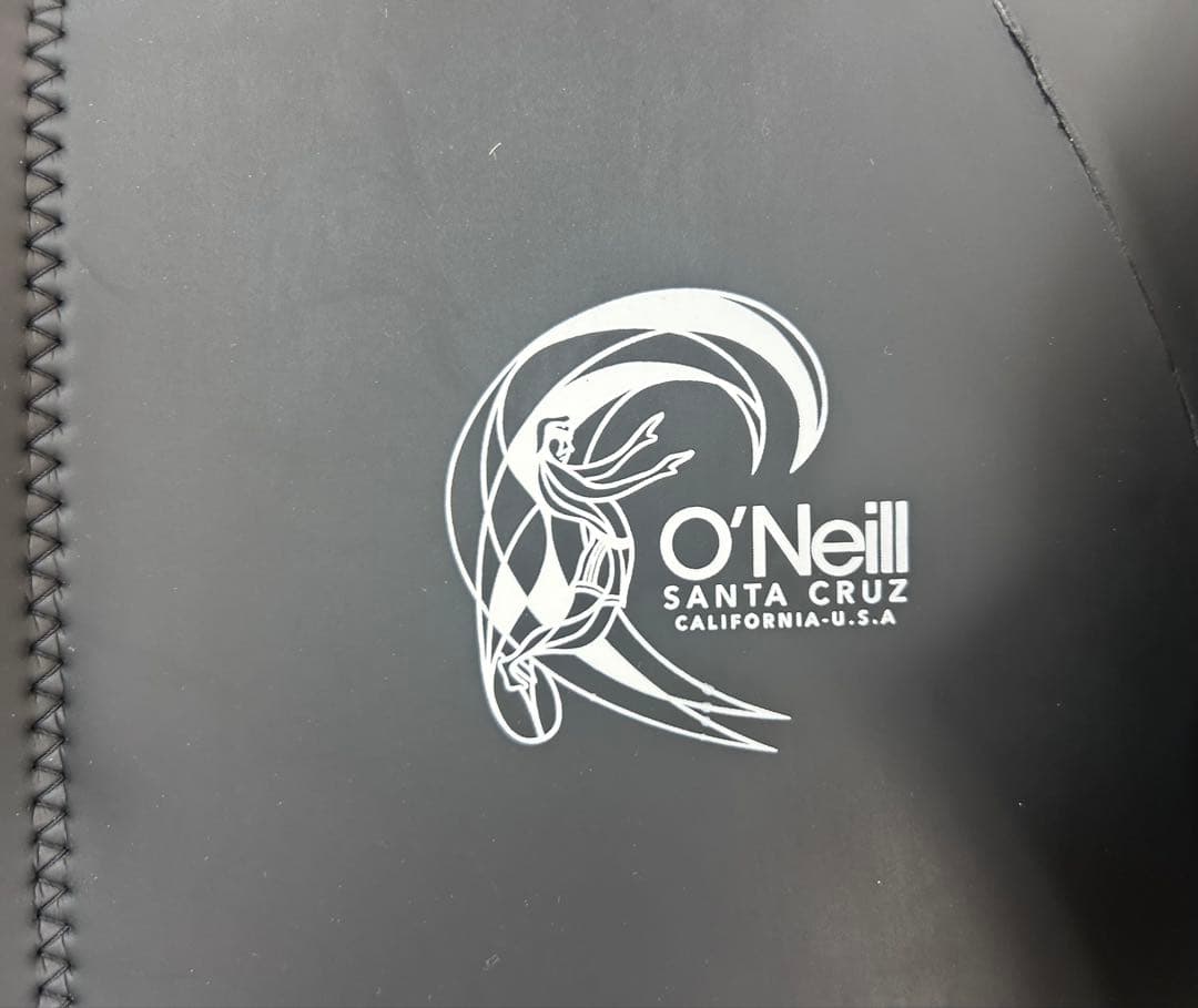 O'Neill ブラック フルジップ タッパー