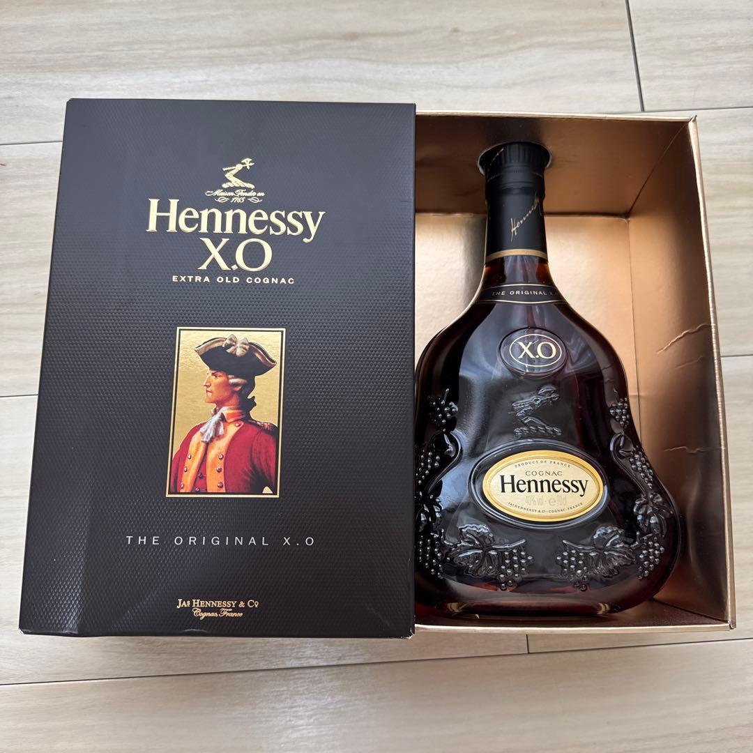 Hennessy XO コニャック 700ml ギフトボックス付き