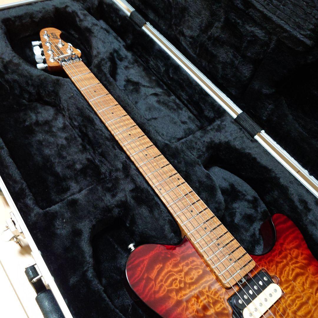 ギター MusicMan Axis Roasted Amber Quilt