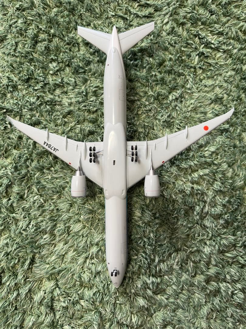 全日空商事　ANA 777-300ER 1/200 完成品