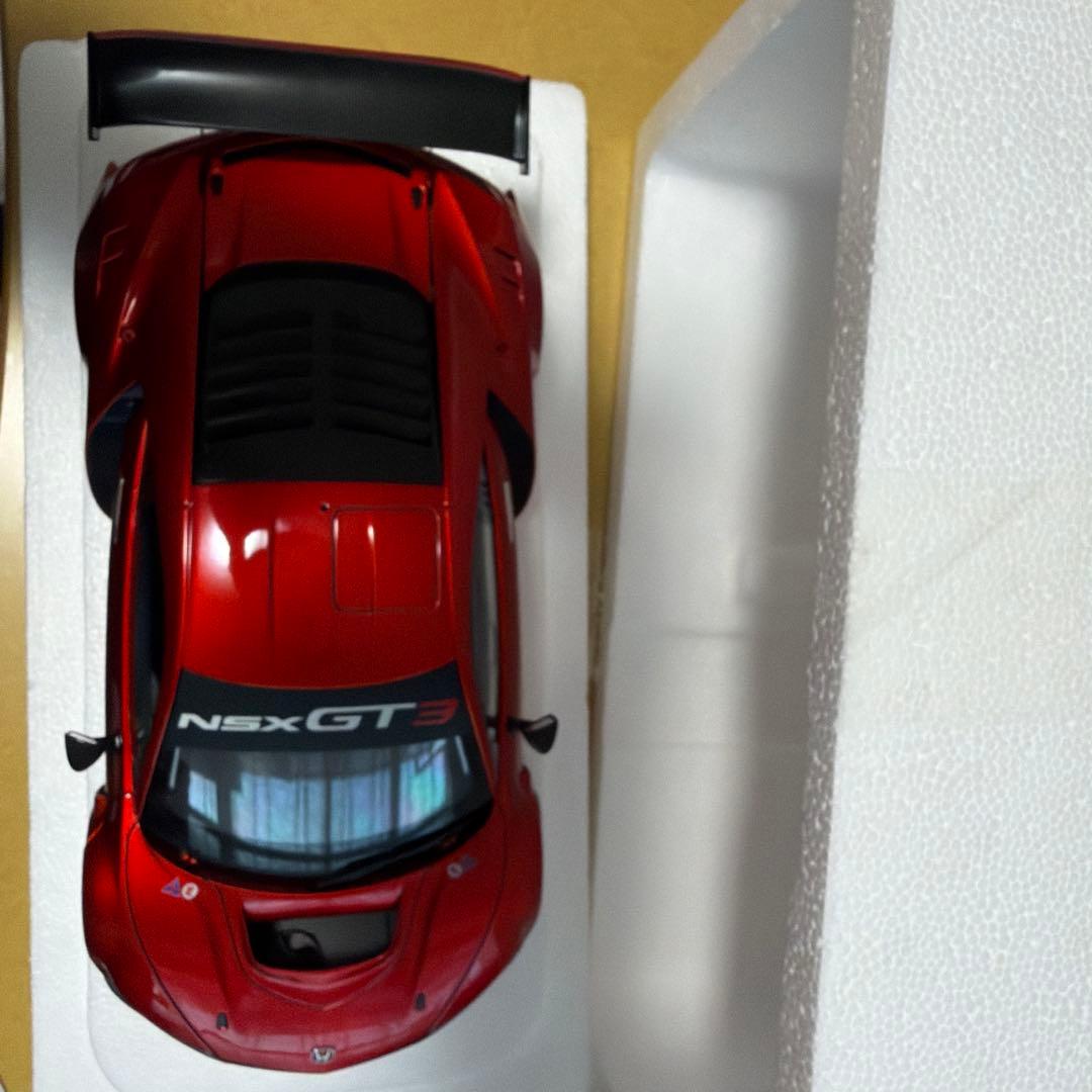 オートアートNSX GT ミニカー 1/18 赤