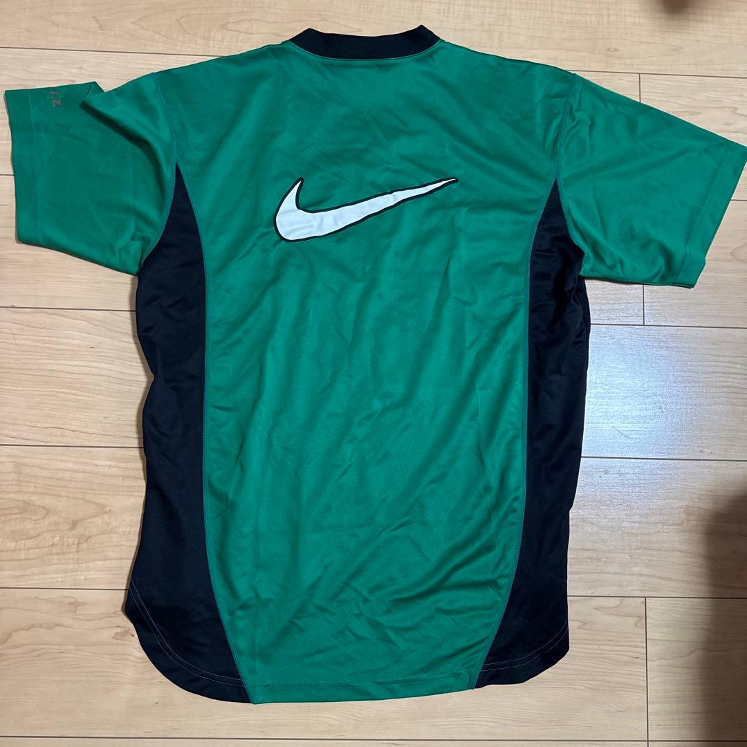 Nike Yomiuri ヴェルディ　サッカーシャツ