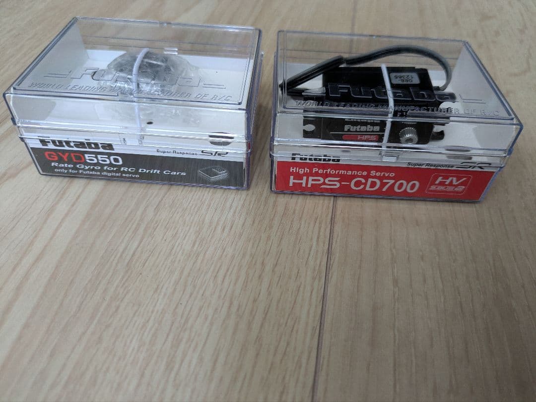 Futaba HPS-CD700 & GYD-550 サーボセット
