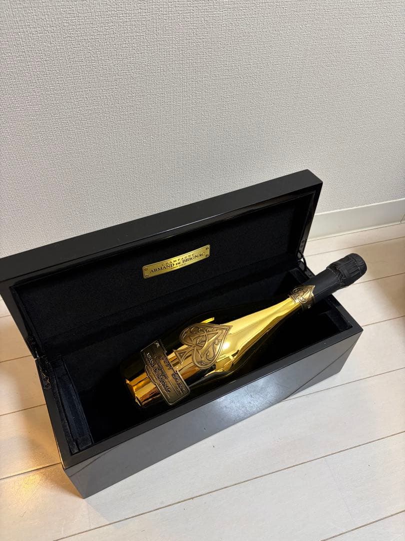 Armand de Brignac ゴールドシャンパン 750ml 木箱入り