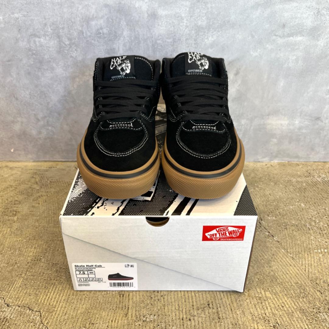 新品 VANS SKATE HALF CAB BLACK&GUM 25.5cm