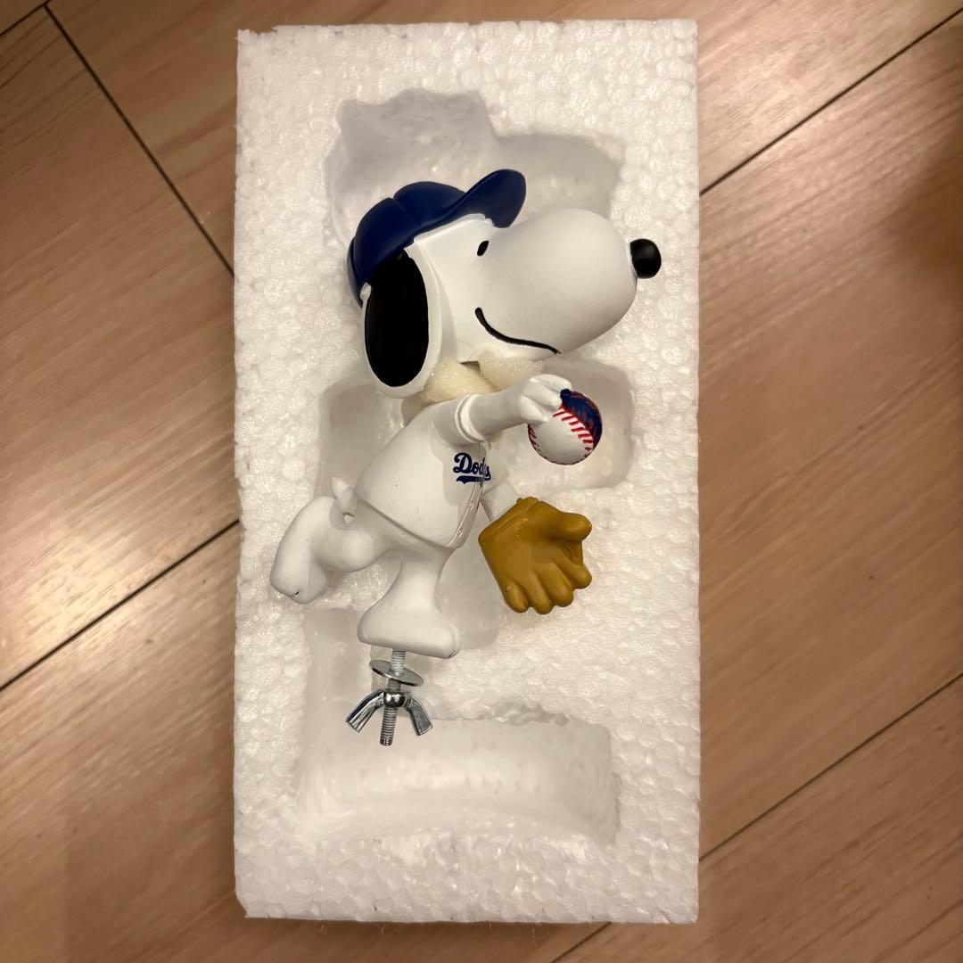2025 DODGERS SNOOPY bobblehead 限定 ボブルヘッド