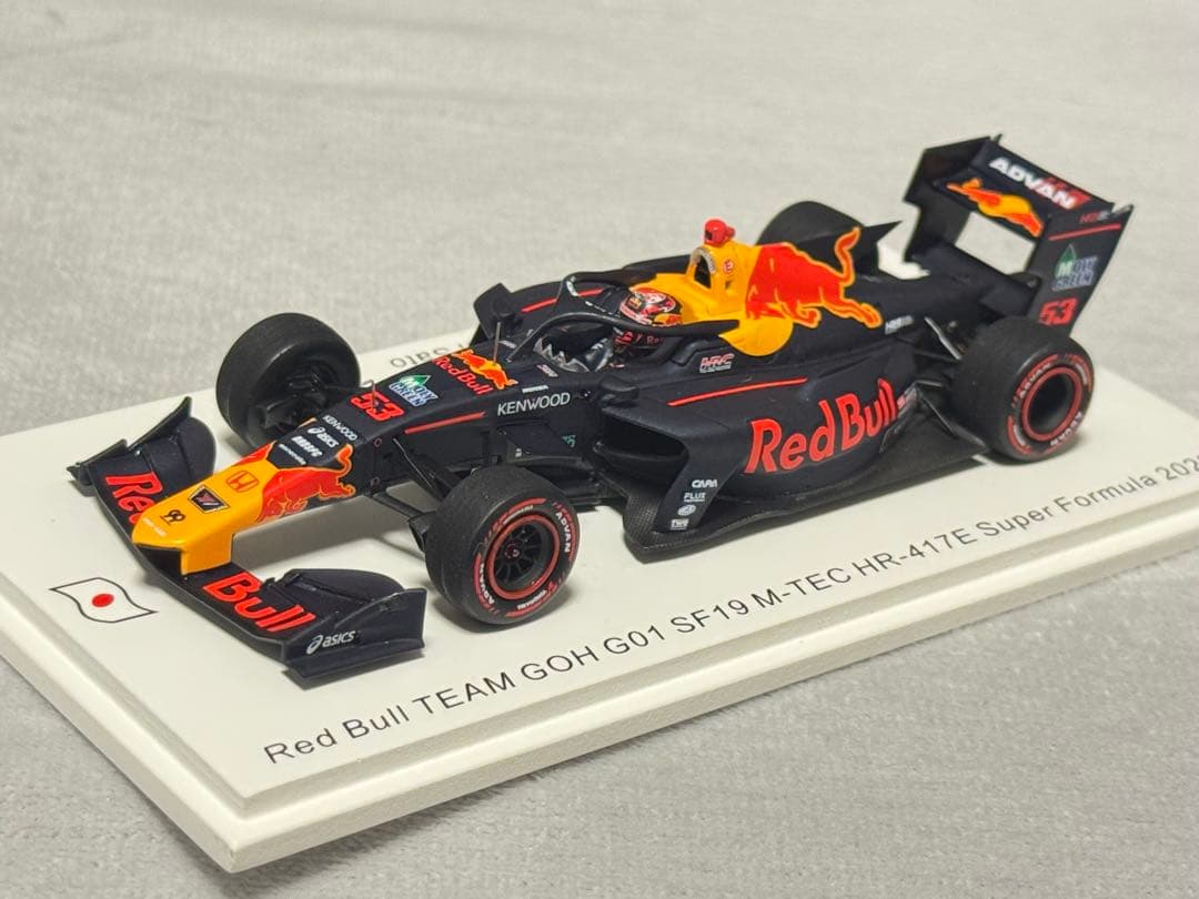 Spark 1/43 Red Bull チーム郷 G01 SF19 佐藤蓮