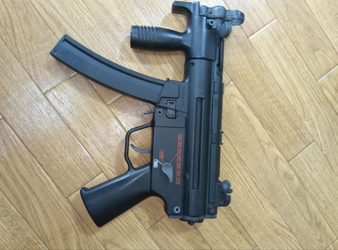 MP5K 電動ガン マガジン バッテリー付　東京マルイ　実働品