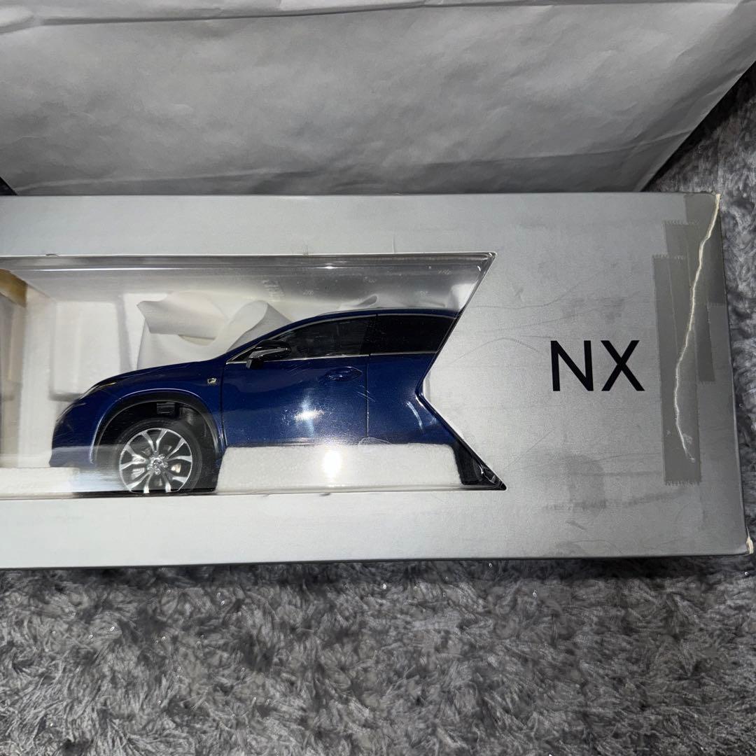【美品】LEXUS NX 200t 1/18 ミニカー レクサス特注 ブルー