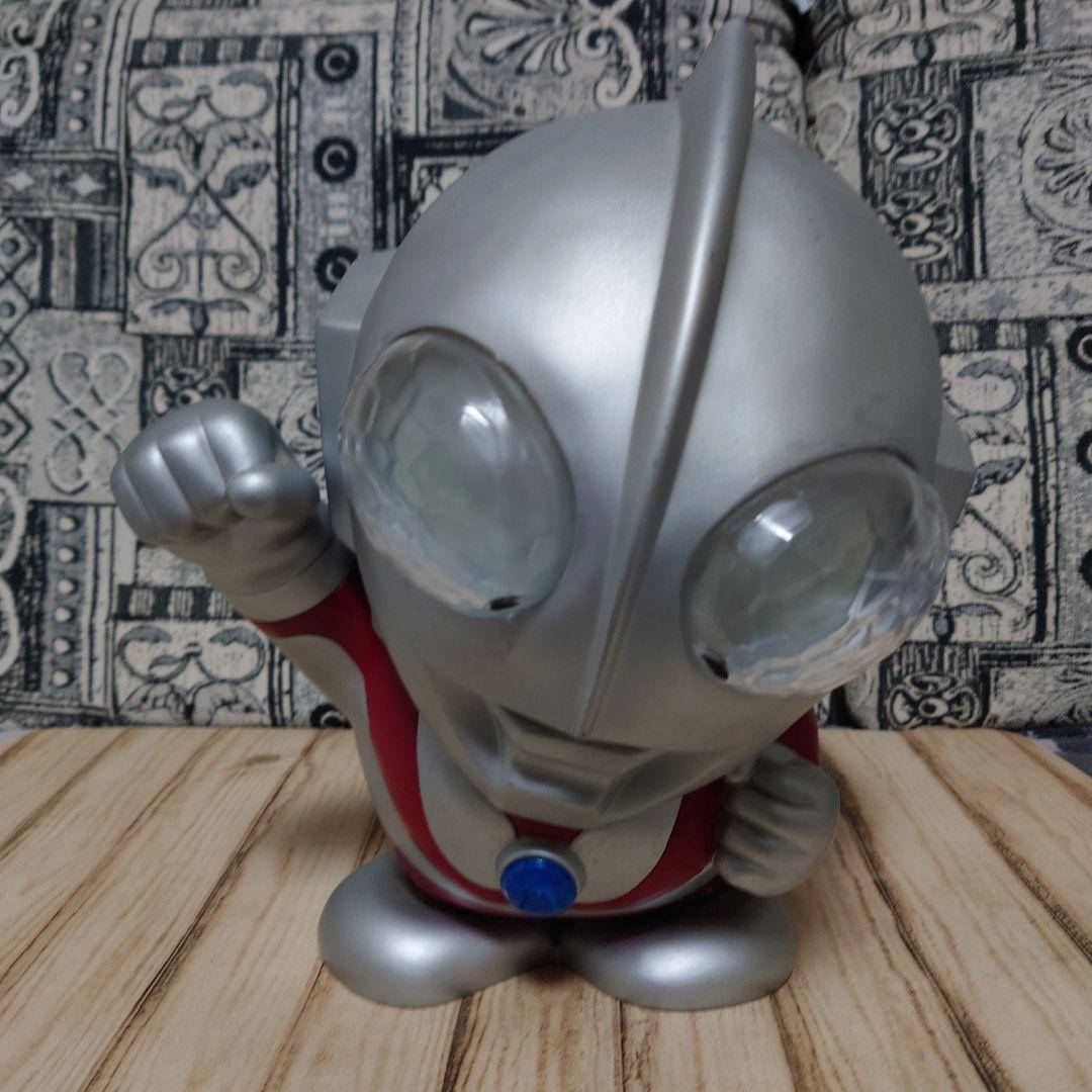 ウルトラマンフィギュア シルバー 貯金箱