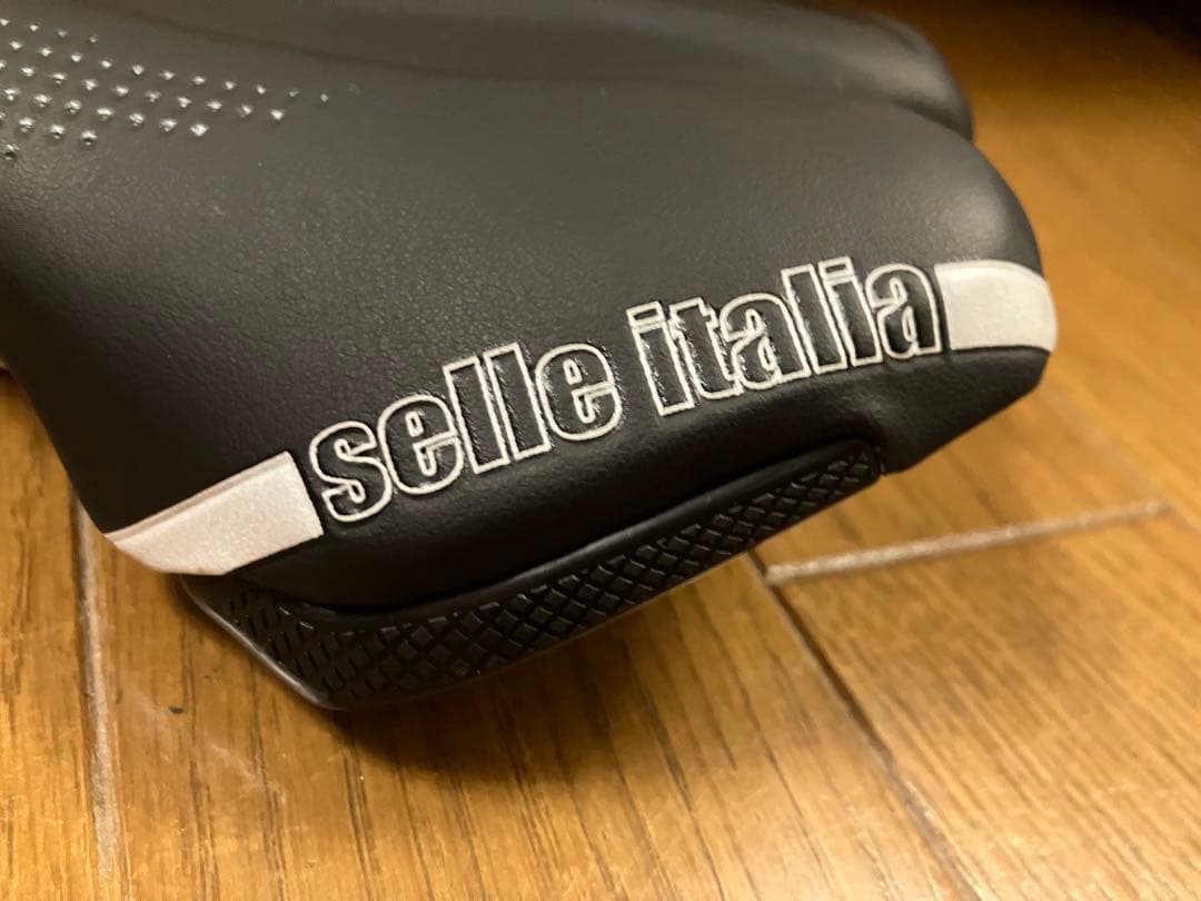 Selle Italia セライタリア　XLR Ti316 超軽量サドル