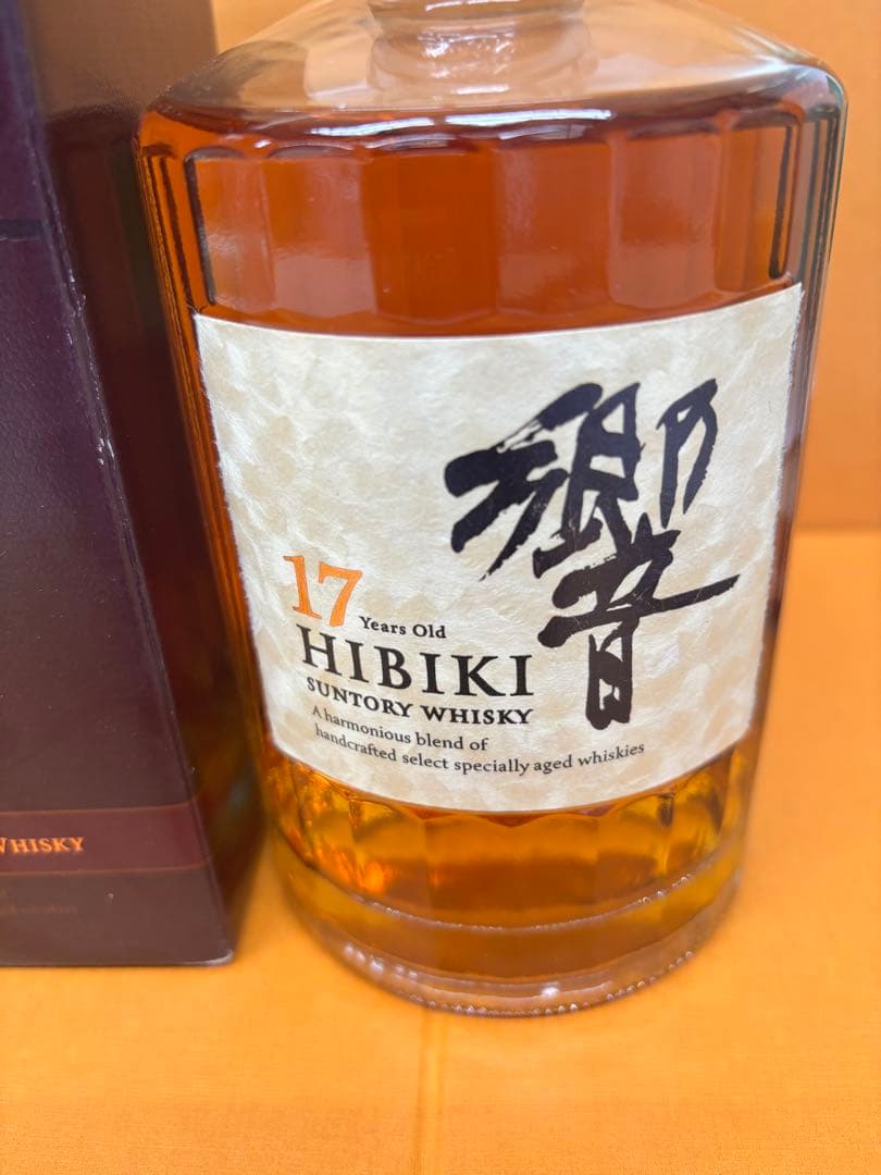 未開栓 サントリ一 響17年 古酒700ml 43% 箱