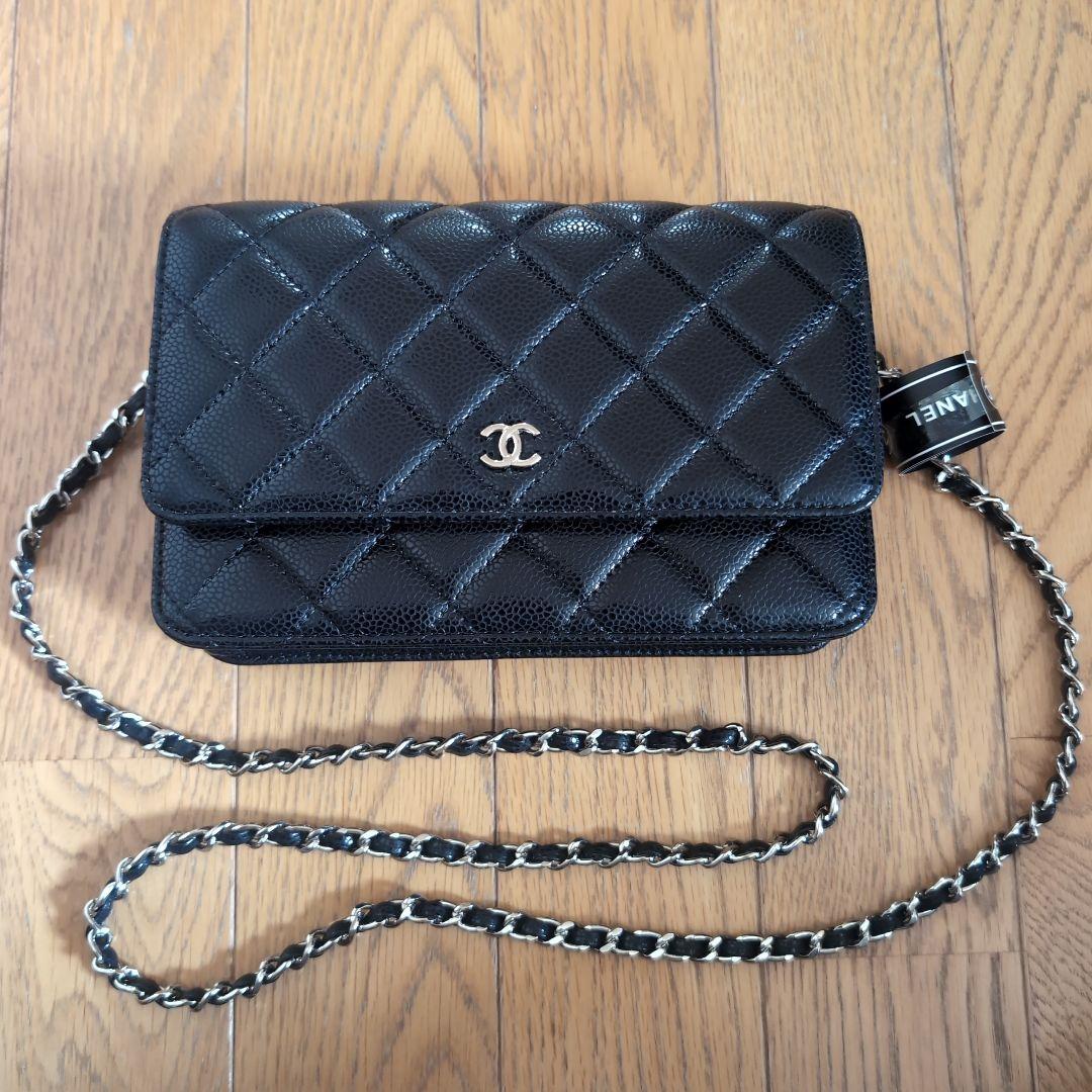 CHANEL ノベルティ　チェーン ウォレット