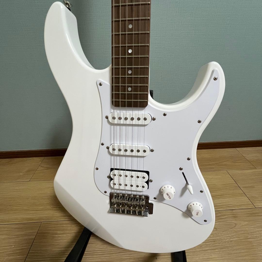ギター YAMAHA PACIFICA 012